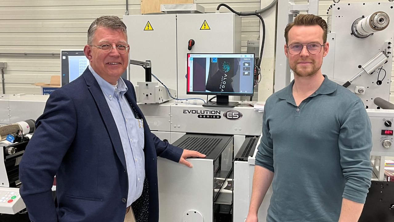 Cupsz chooses Mark Andy Evolution Series E5 | Labels & Labeling