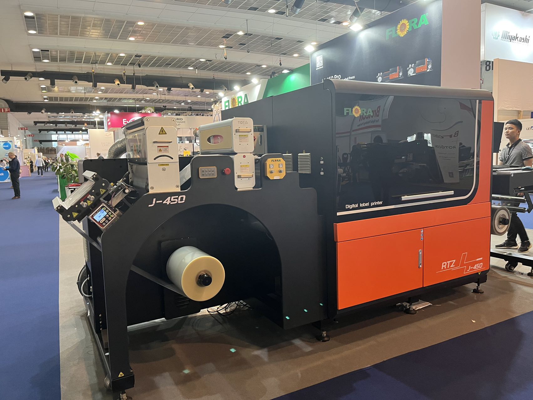 Flora debuts J-450 digital press at Labelexpo | Labels & Labeling