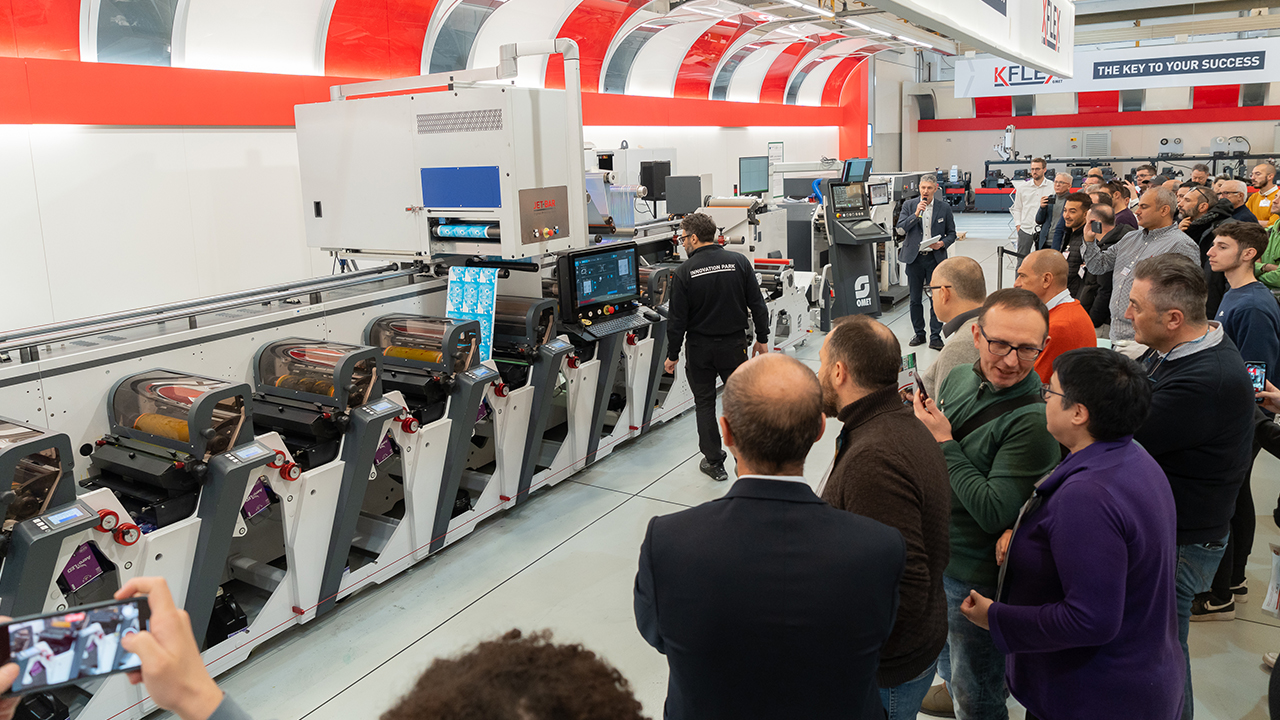 Omet showcases folding cartons at open house | Labels & Labeling