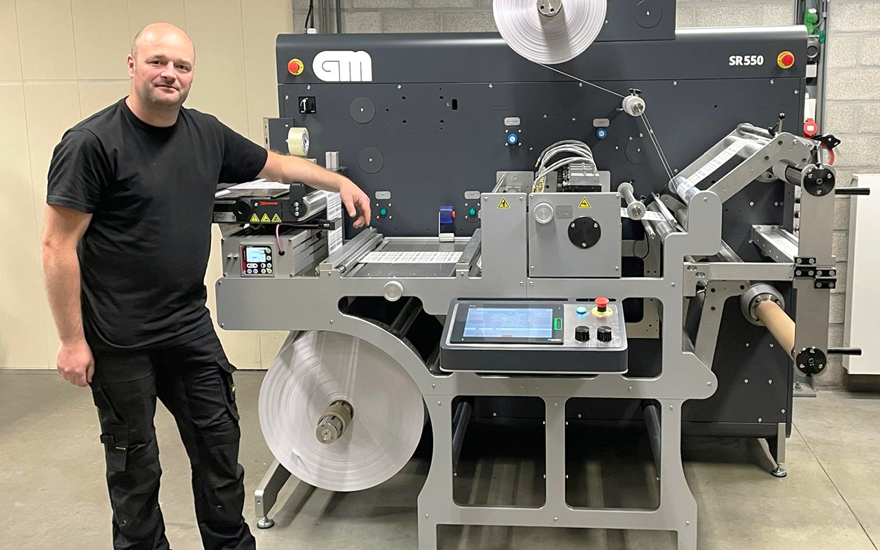 Gracofoil invests in GM Core Cutter and SR550 machines | Labels & Labeling