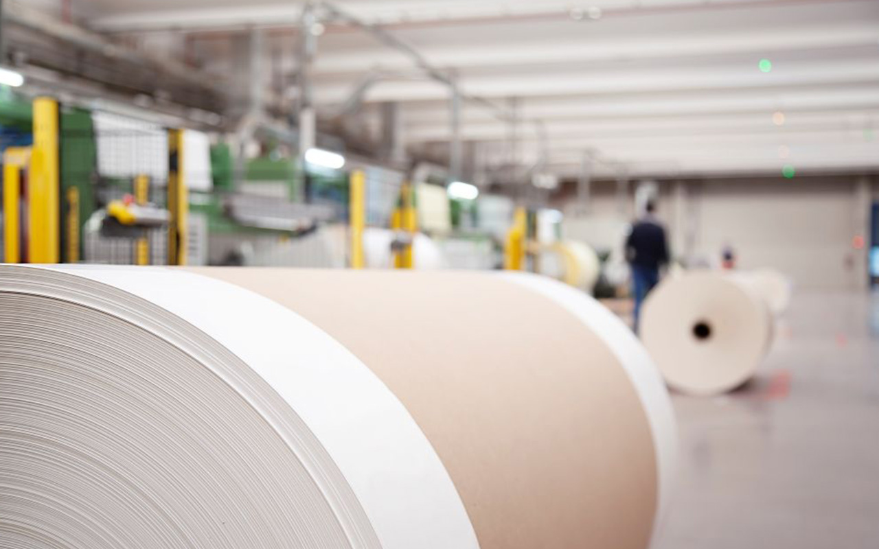 Fedrigoni launches Brillante White Felt premium paper | Labels & Labeling