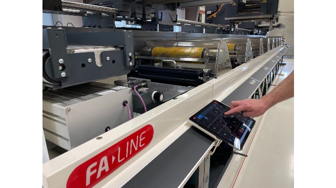 Ease of operation aids Smyth | Labels & Labeling