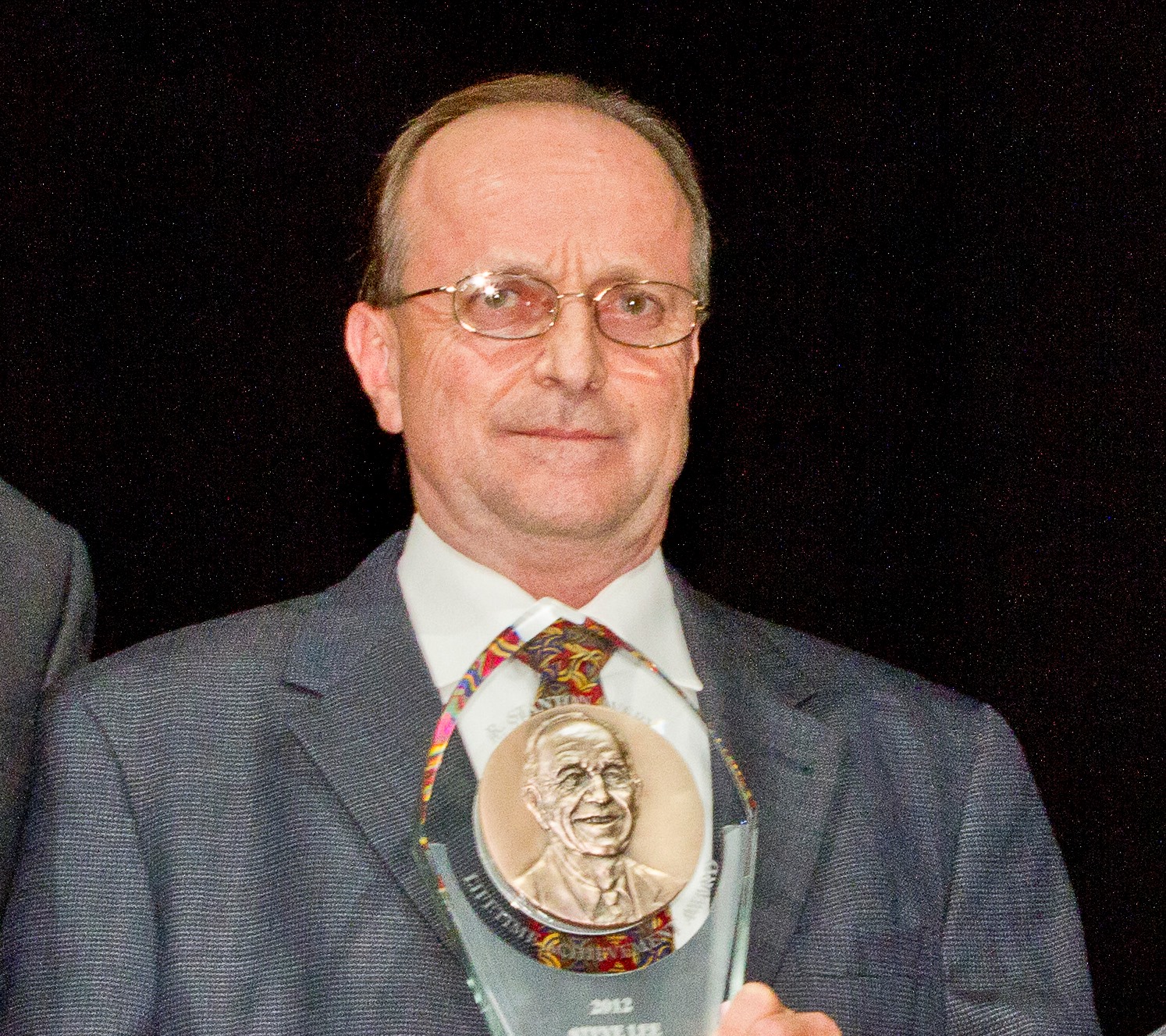 Steve Lee awarded TLMI honorary life membership | Labels & Labeling