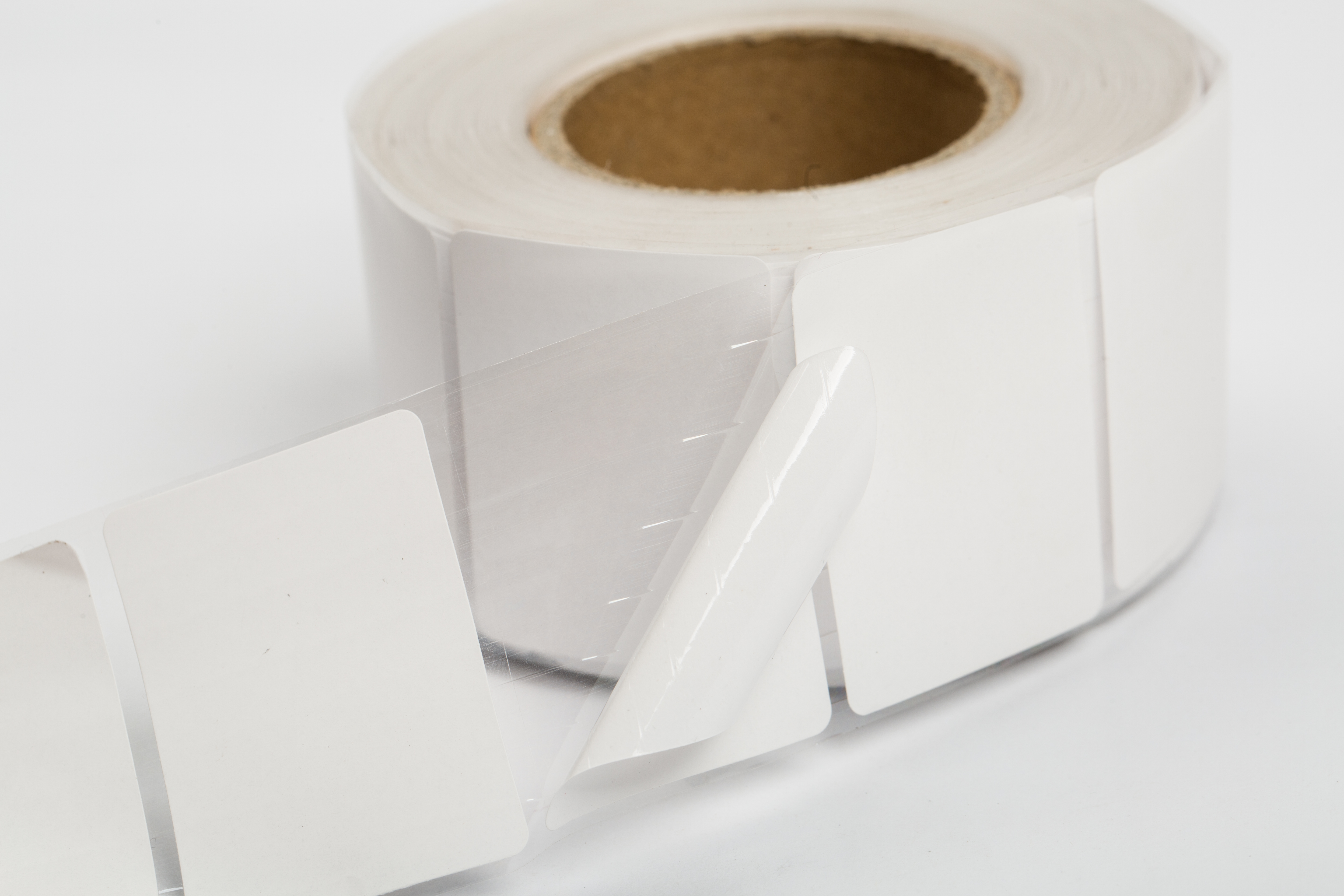 AKO launches PET ultra-thin liner material | Labels & Labeling