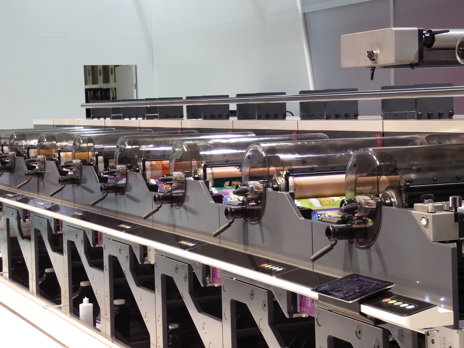 Nilpeter presents new flexible packaging press | Labels & Labeling