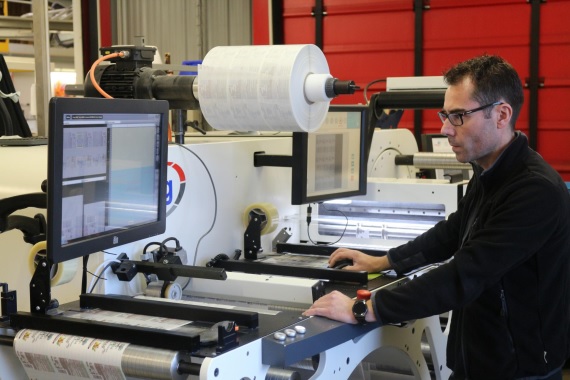 5 Sept Etiquette achieves total label printing accuracy with AVT print ...