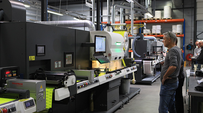 Vila Etiketten buys second SEI LabelMaster | Labels & Labeling