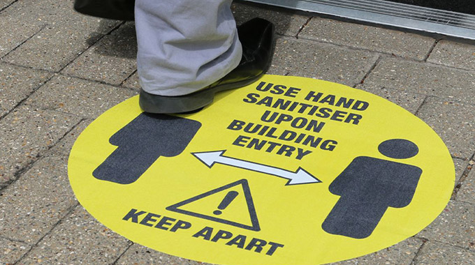 Lintec launches slip-resistant exterior floor material | Labels & Labeling