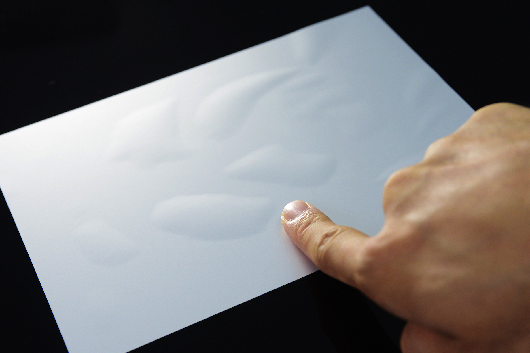 Lintec launches easy-to-apply bubble-free labelstocks | Labels & Labeling