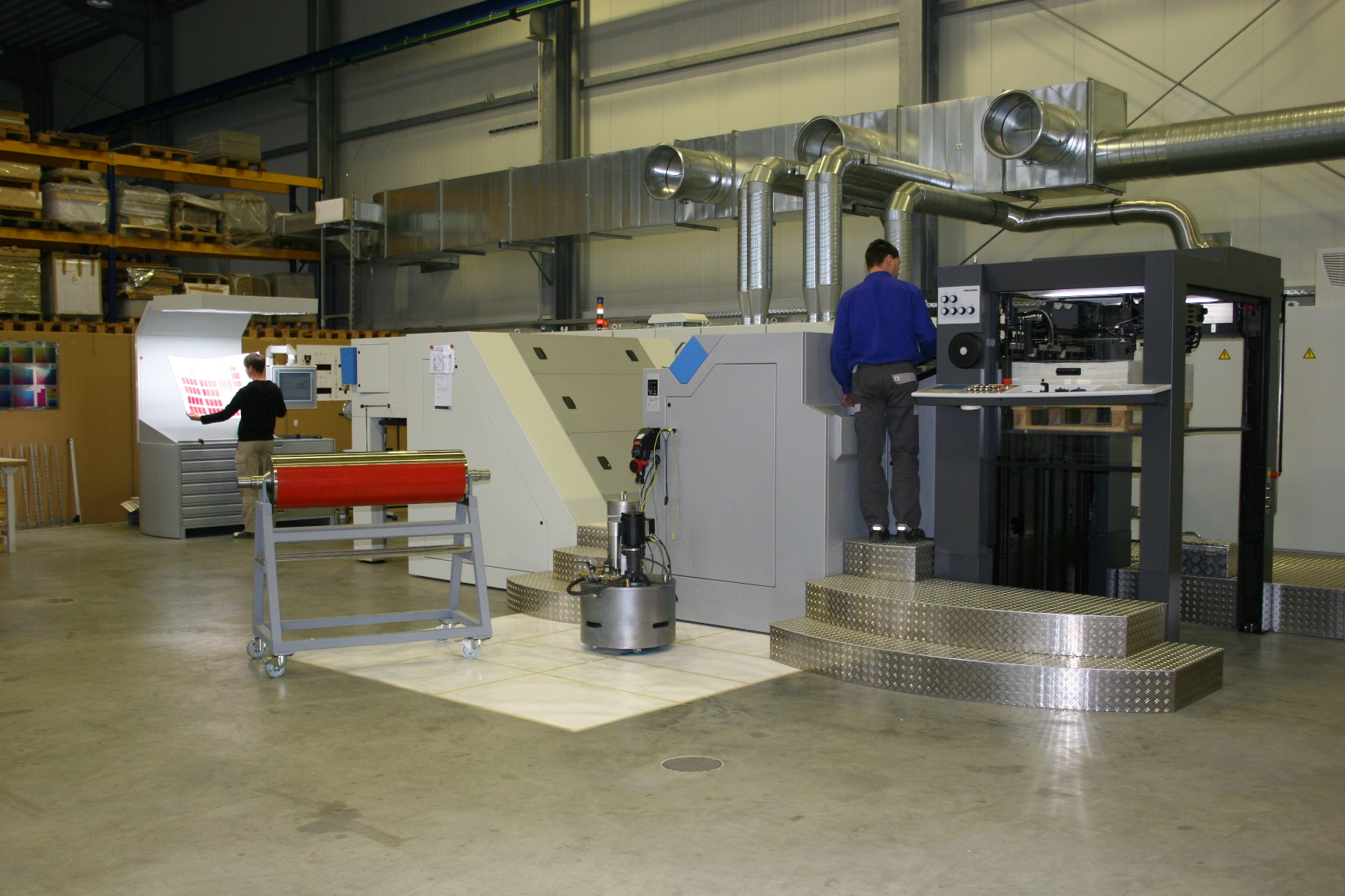 Amcor Tobacco Packaging invests in Moog press | Labels & Labeling